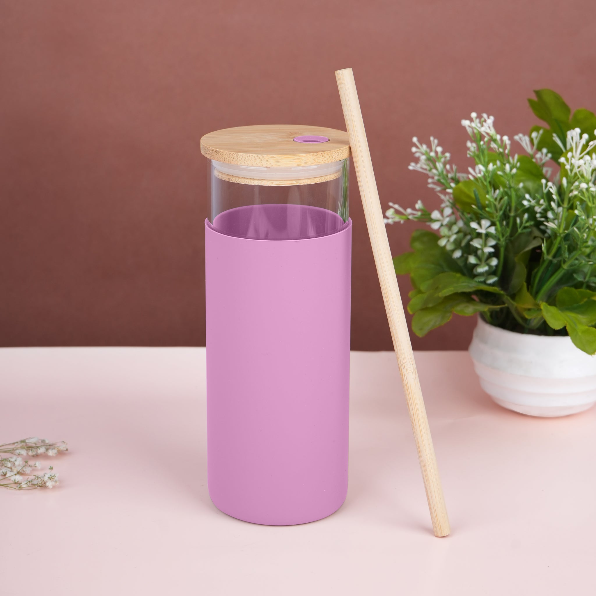 Sleek Borosilicate Glass Tumbler With Silicone Sleeve Bamboo Lid & Str