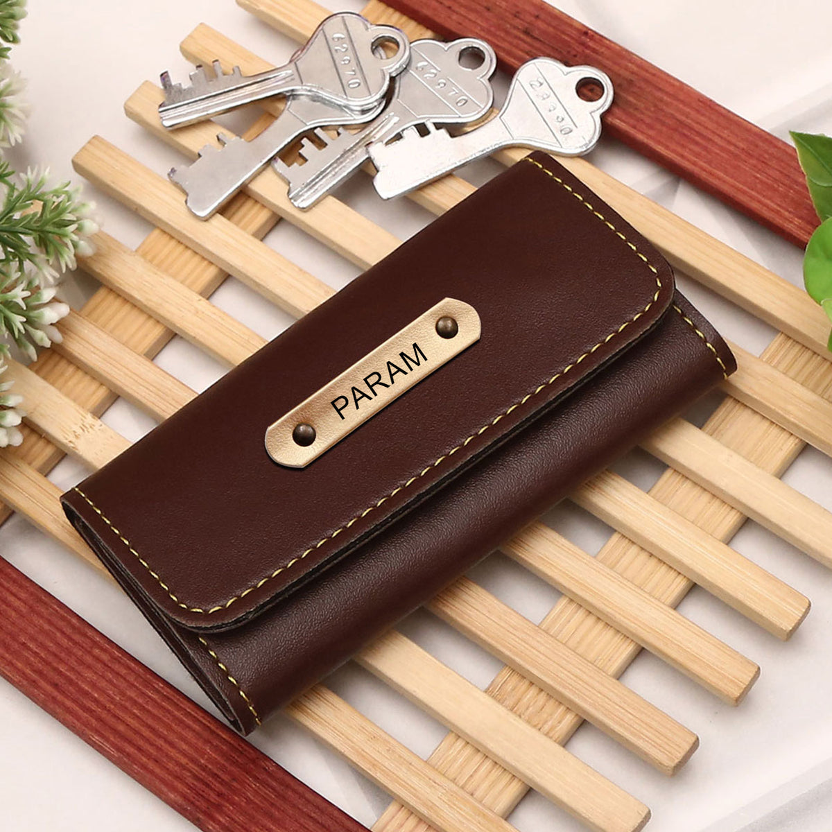 Personalized Brown Key Case with Name & Charm